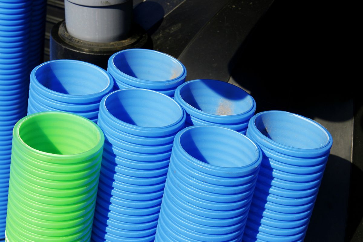 Should PVC Be Deburred? - EZYGRIND